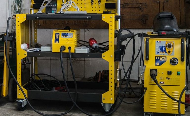 15 Cool Garage Workshop Ideas - Garagehold