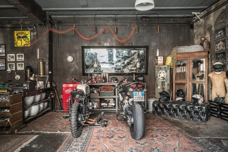 15 Cool Barn Style Garage Ideas - Garagehold