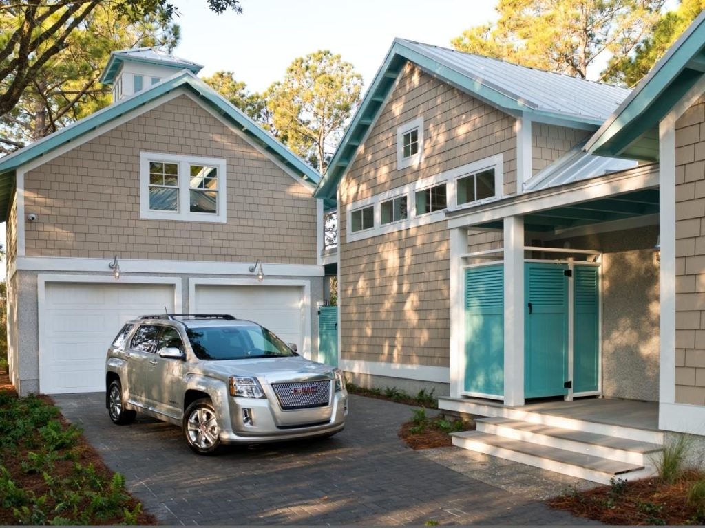 Matching the Detached Garage to a House (Is it Important?) - Garagehold