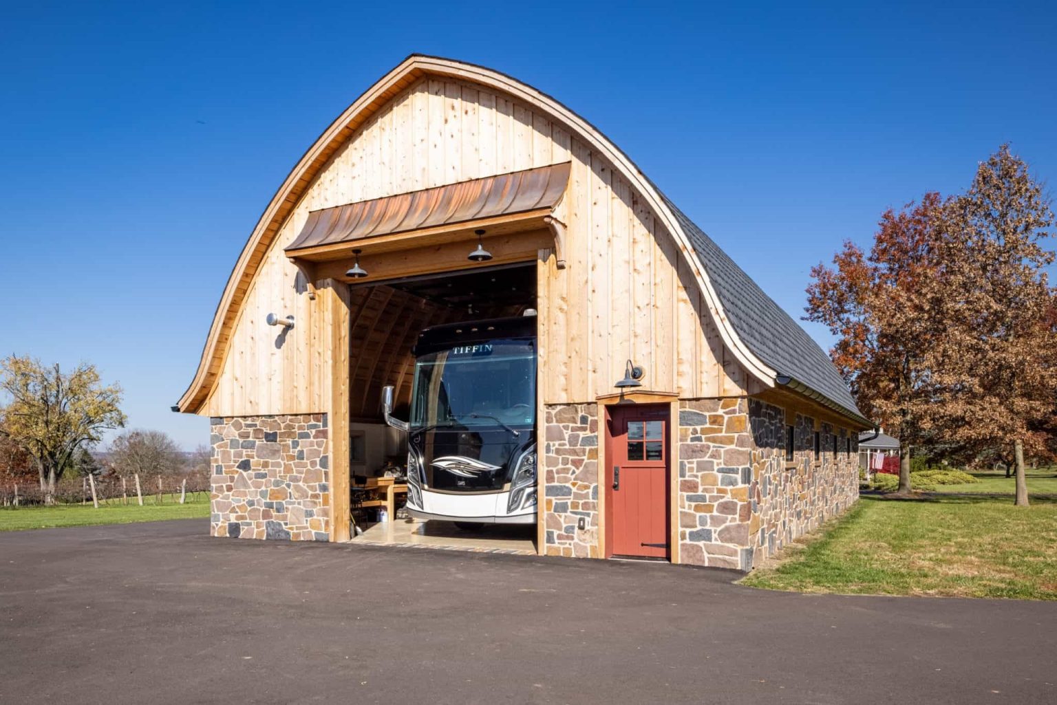 15 Great RV Garage Buildings Ideas - Garagehold