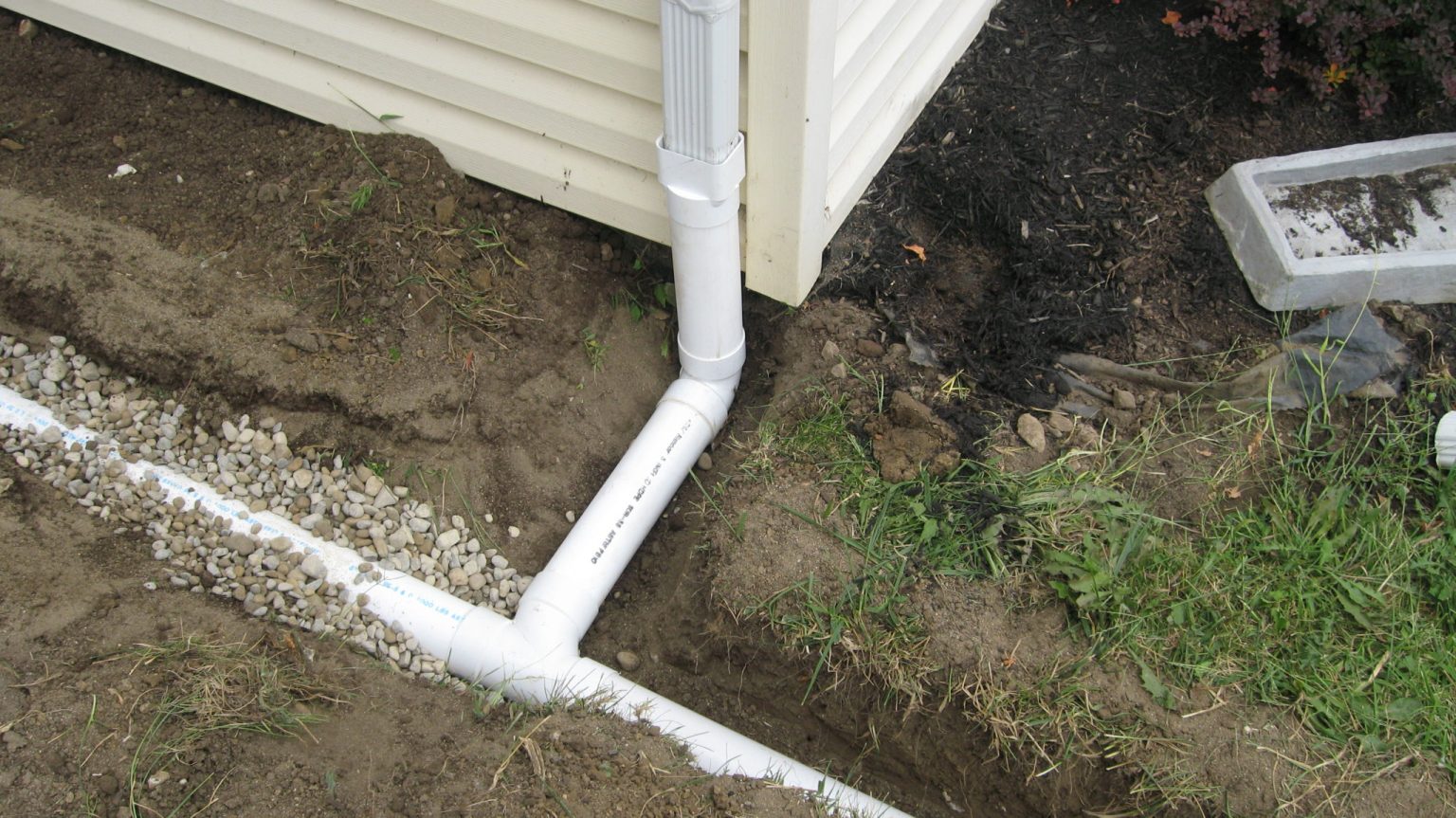 15 Garage Floor Drain Ideas & Tips - Garagehold